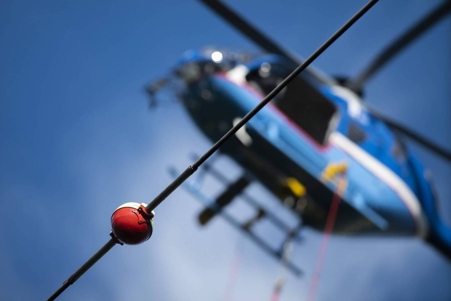 Case Study: AIRBUS H135 Human External Cargo Static Basket Type 4C ...